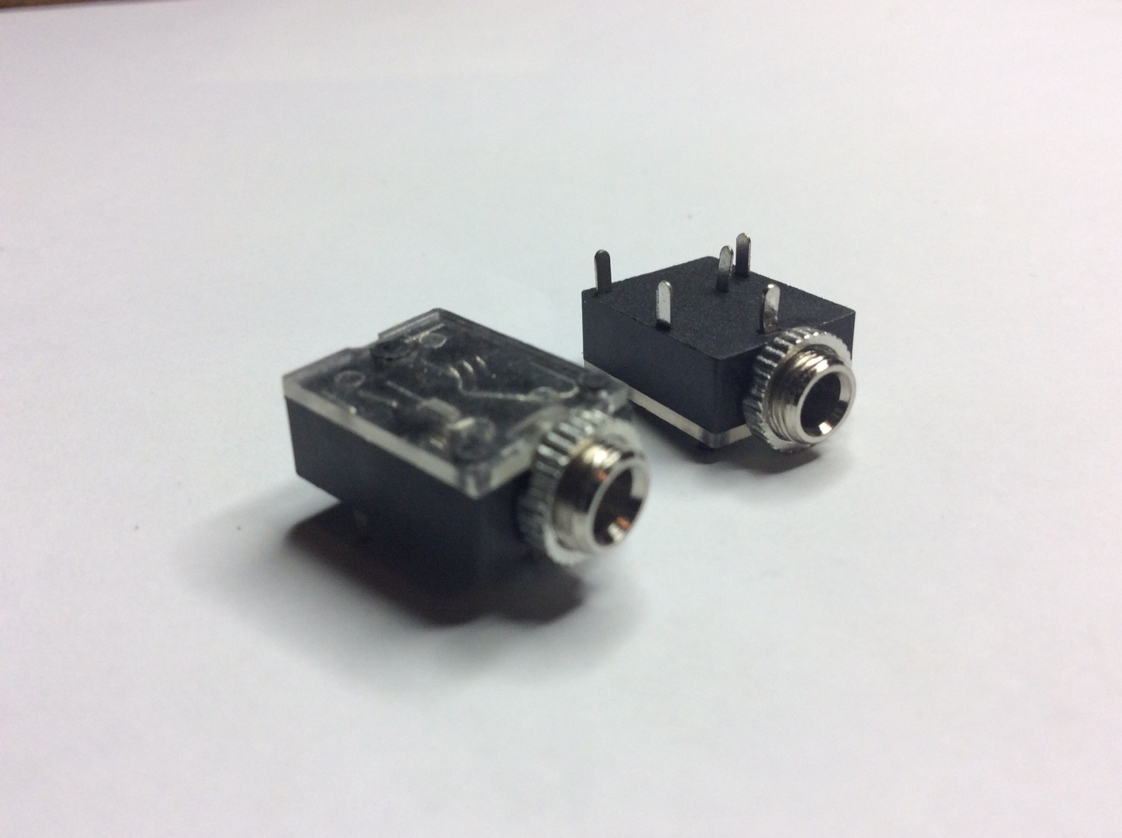 2 Pcs 3.5mm Female Stereo PCB Mount 5-Pin Audio Socket Connector | eBay UK