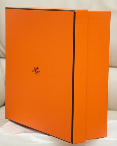 NEW BEAUTIFUL HERMES PARIS WOMENS CARDBOARD MAKE UP / JEWELRY STORAGE ...