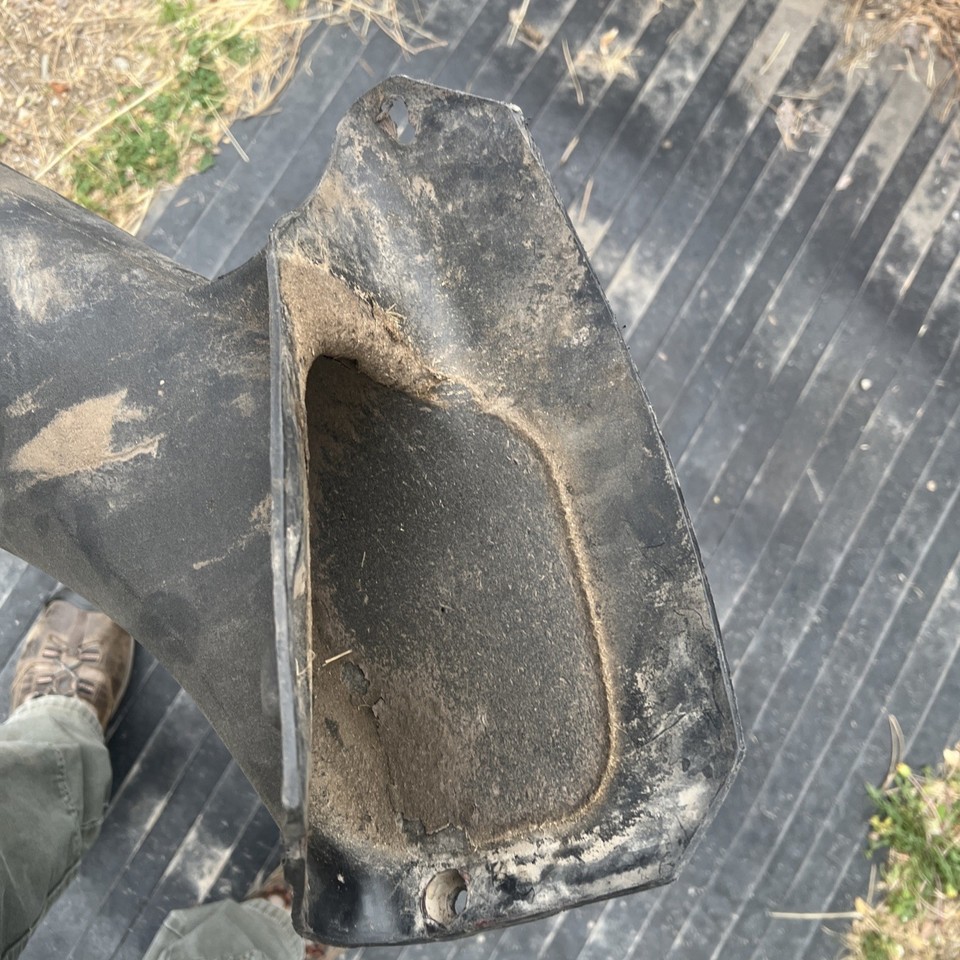 Snapper 21" Hi Vac Lawn Mower Bagger Discharge Tube Chute read ...