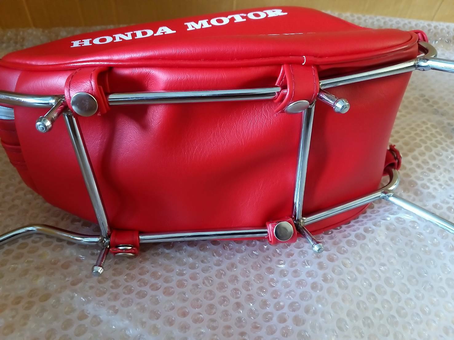 HONDA C70 C90 CM90 CM91 BAG LEG SHIELD CHROME RACK RED | eBay