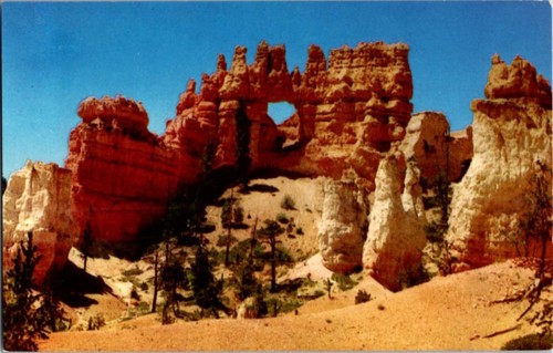 Between Cedar City & St. George Utah UT : BRYCE CANYON NATIONAL PARK d ...