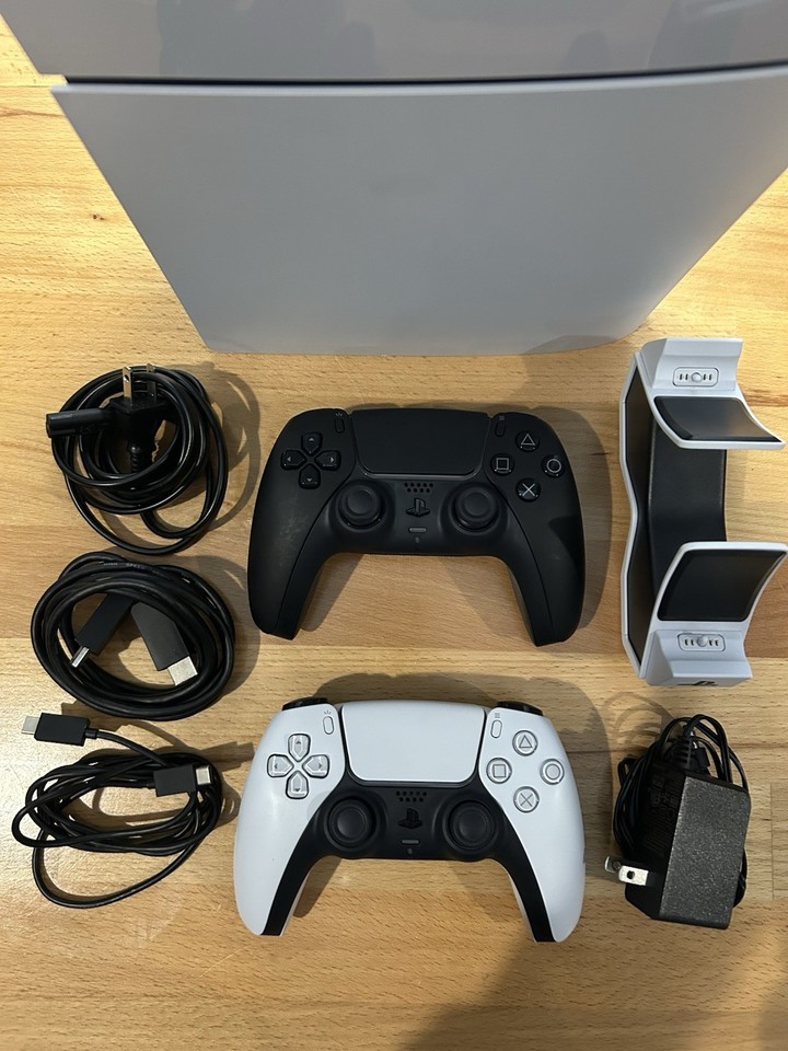 PS5 Slim Digital 1TB Console Bundle – 2 Controllers + Dual Charger | eBay