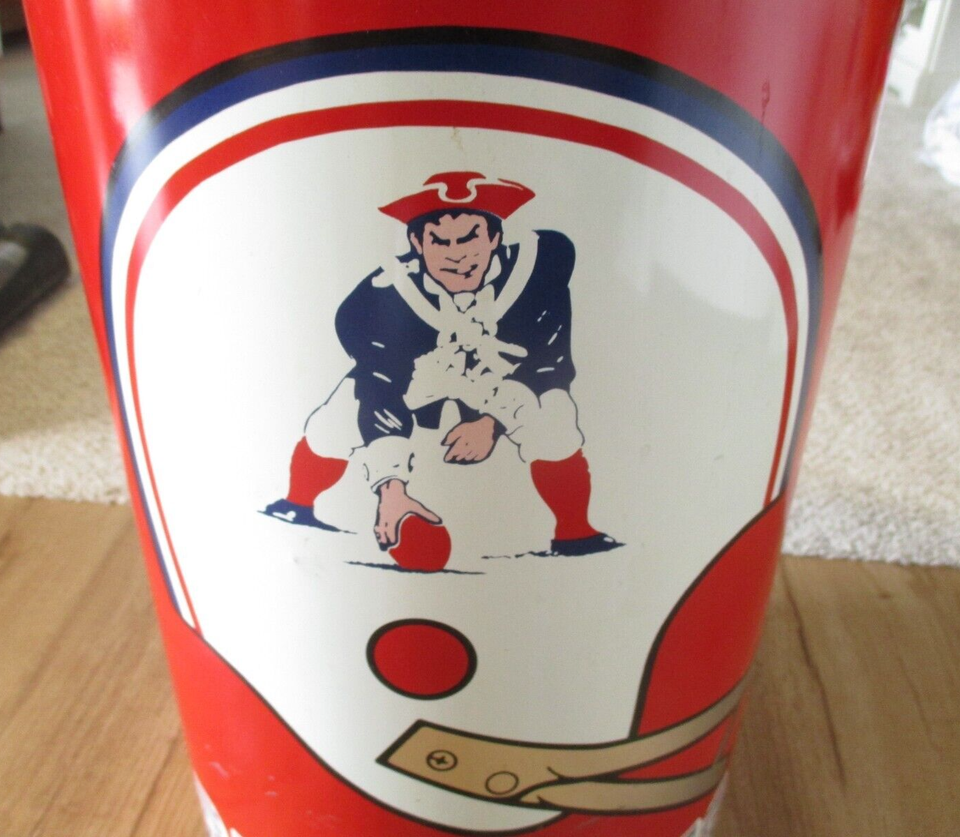 1980'S NFL FOOTBALL TEAM NEW ENGLAND PATRIOTS 19 " METAL TRASH CAN OLD ...