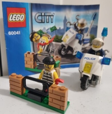 LEGO City Set # 60041 POLICE CROOK PURSUIT Criminal Police Motorbike ...