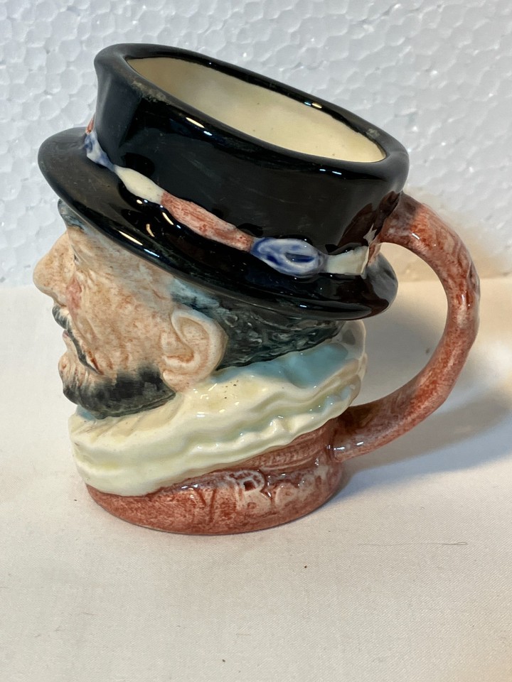Royal Doulton Vintage Character Toby Jug Beefeater Mug 3.5" | eBay