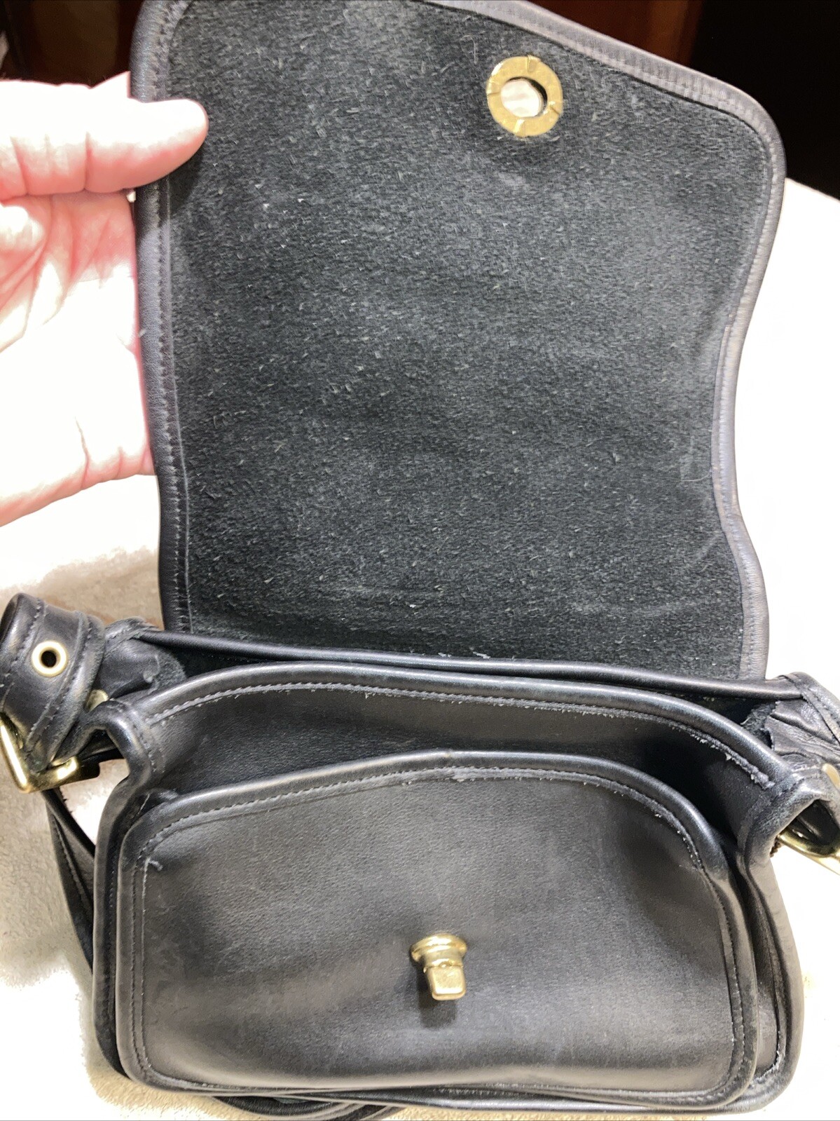 COACH Vintage 9061 Black Rambler's Legacy Crossbody Shoulder Bag | eBay