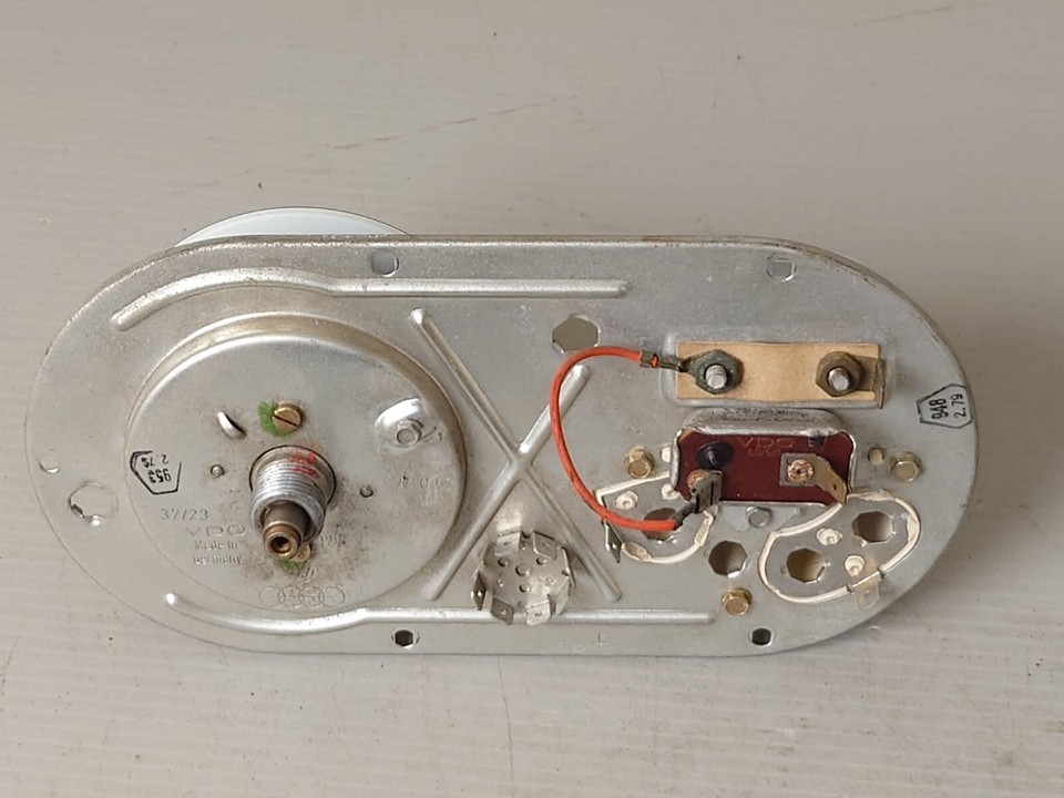 VW T2 Bus Speedometer in Kilometers with Fuel gauge cluster, 76-79 ...