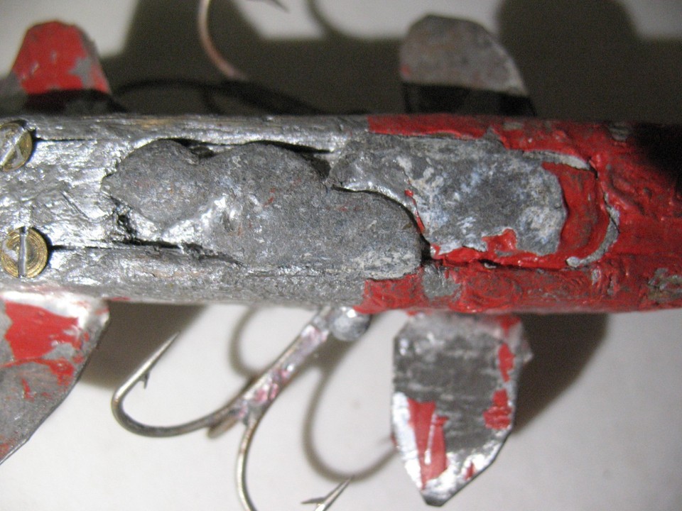 Ant. Hand Carved + Painted Silver+Red Ice Spear Fishing Decoy w 3 ...