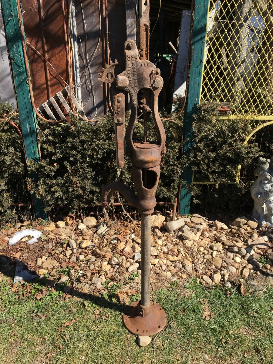 Hand Crank Water Pump