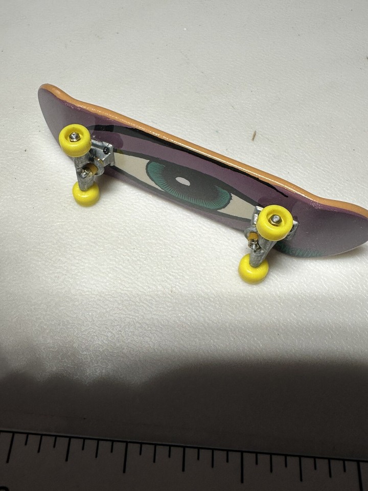 Vintage Tech Deck Toy Machine Eye Eyeball Fingerboard Toy Skateboard ...