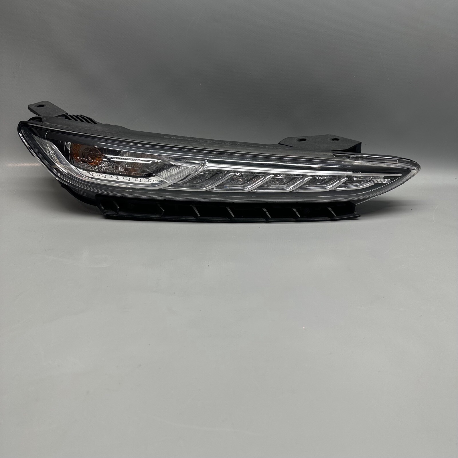 HYUNDAI KONA DAYTIME RUNNING LIGHT RIGHT 2018 2019 2020 2021 OEM 92208 ...