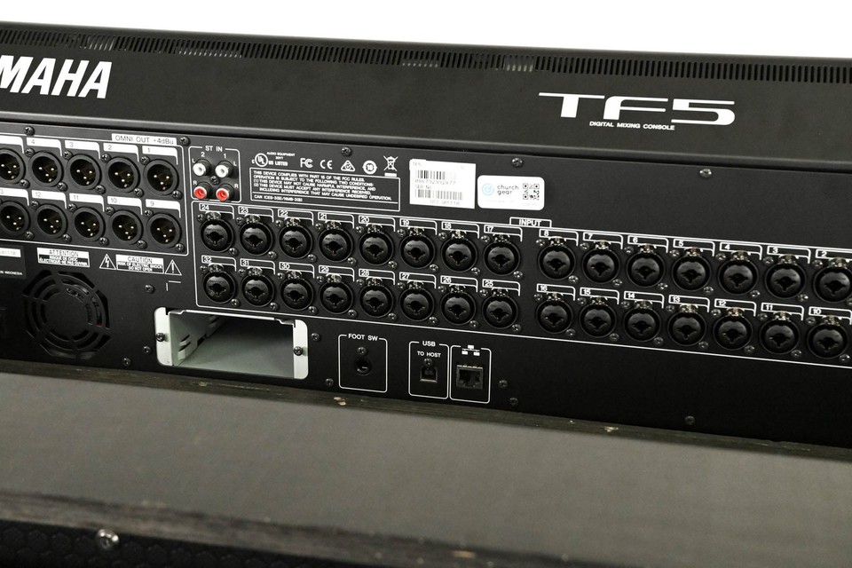 Yamaha TF5 32-Input Digital Mixing Console with Road Case CG01PSH | eBay