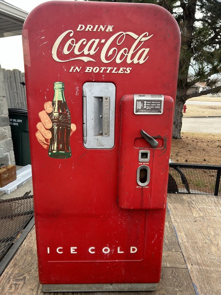 Vintage 1949 To 1950 Vendo 10 Cent Vending Machine Coca-Cola Coke Nice ...