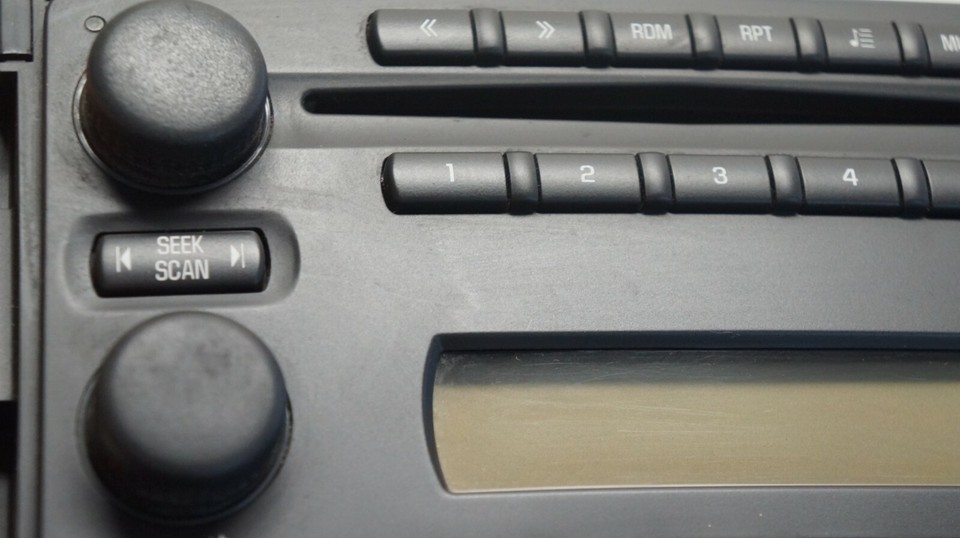 ***READ*** 2005-2007 Chevrolet Uplander CD Player Radio Receiver OEM ...