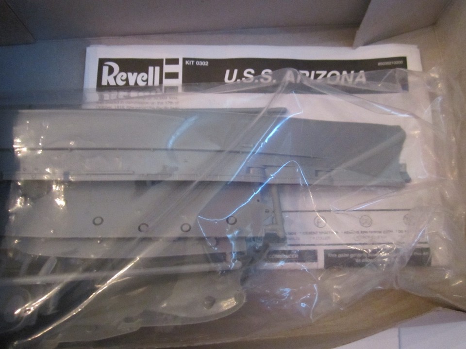 USS ARIZONA PACIFIC FLEET BATTLESHIP MODEL BY REVELL - BOX HAS WEAR | eBay