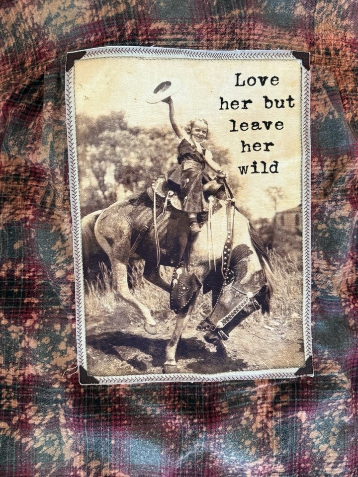 Angry Minnie Vintage “Love Her But Leave Her Wild” Flannel Men’s Size ...