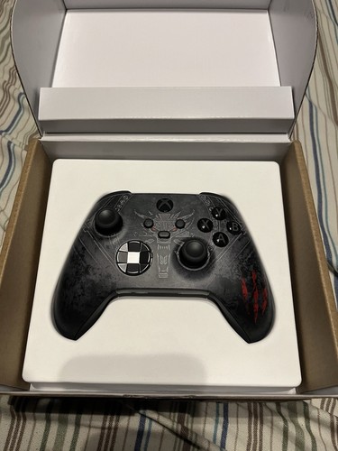 Xbox Wireless Controller The Witcher 3 10th Anniversary Edition IN HAND ...