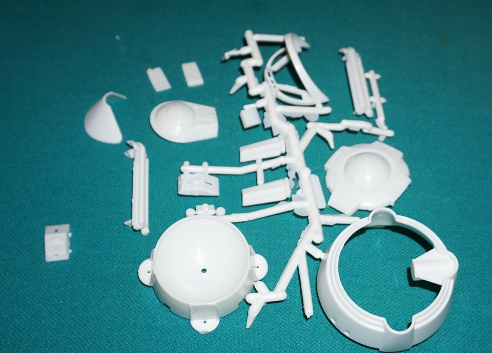 Star Trek USS Enterprise Refit Polar Lights 1/350 Misc. Hull Pieces. | eBay