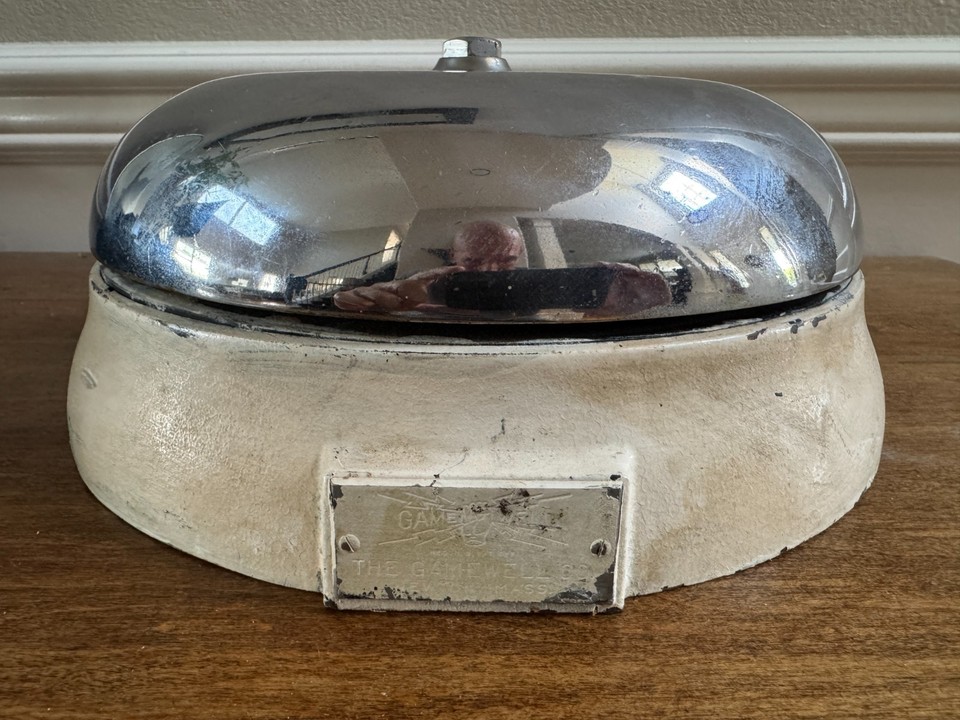 VINTAGE GAME WELL FIRE HOUSE ALARM BELL FIRE FIGHTING 12" DIA PARTS OR ...