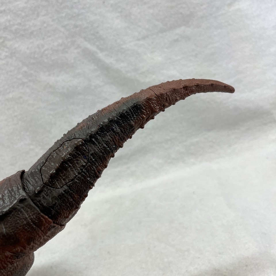 Jurassic World Camp Cretaceous Control N Conquer Carnotaurus Toro 2020 ...