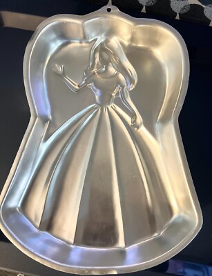 WILTON PRINCESS CAKE PAN*Barbie*Mattel*1998 #2105-3550 EXC COND NO BOX ...