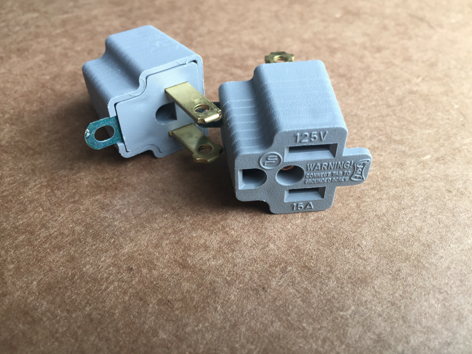 LOT OF 2 EAGLE 419GY GRAY OUTLET 2 WIRE GROUNDING ADAPTER 3 TO 2 PRONG ...