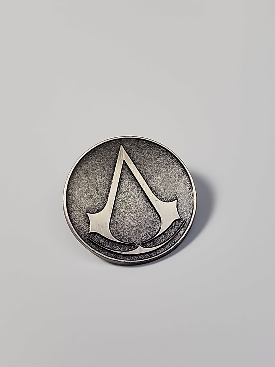 Lootcrate Assassin's Creed Revolution December 2016 Lapel Pin | eBay