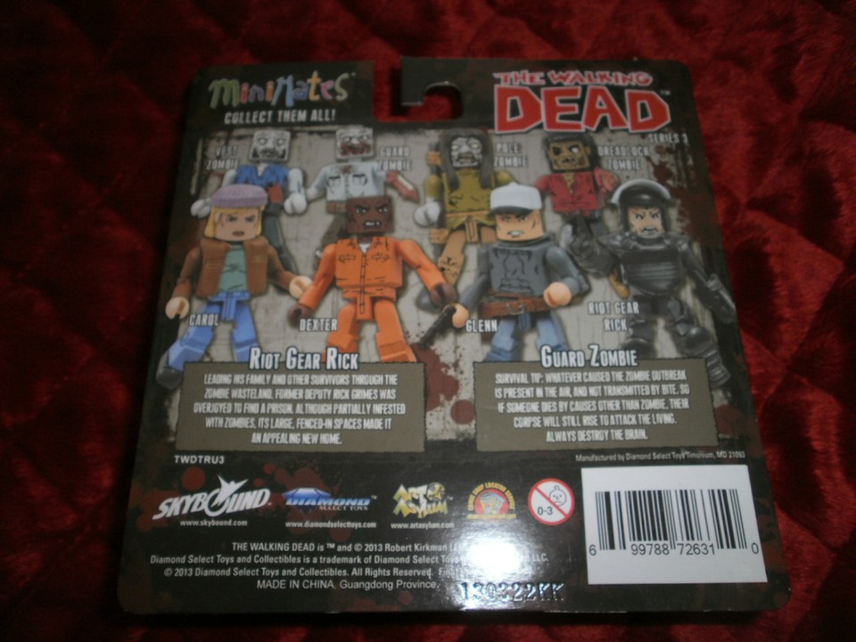 MINIMATES THE WALKING DEAD RIOT GEAR RICK AND GUARD ZOMBIE 699788726310 ...
