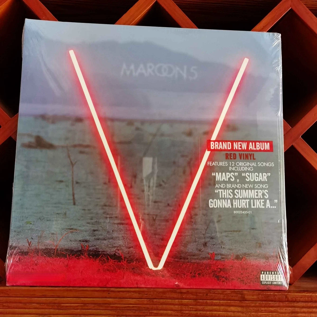 Maroon 5 V Album Cover