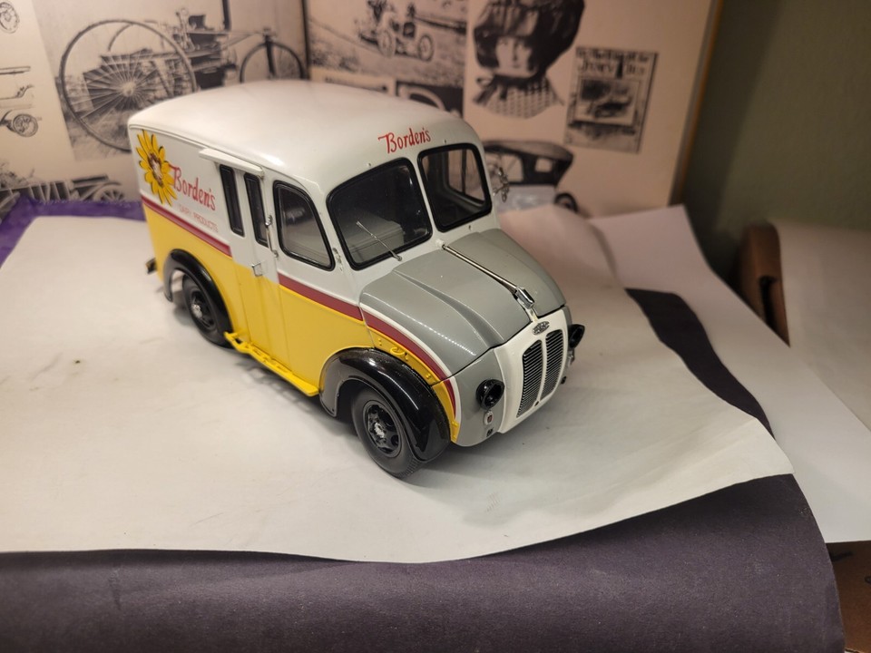 Danbury Mint Collectible 1950 Borden’s Milk Truck | eBay