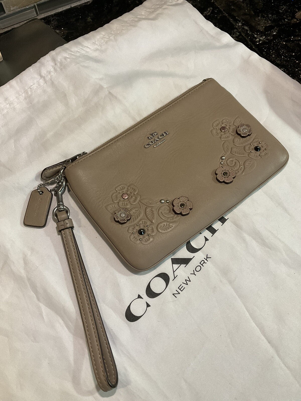 Coach Wristlet Wallet Tea Rose Tooling Stone 12056 - Gem