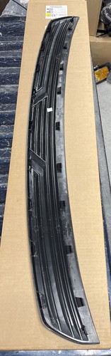 21 Suburban/Tahoe/Youkon Rear Bumper Step Pad OEM 84286523 | eBay