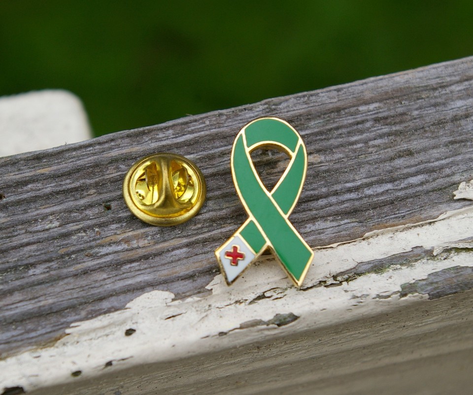 American Red Cross Green Ribbon Illness Awareness Metal & Enamel Pin ...