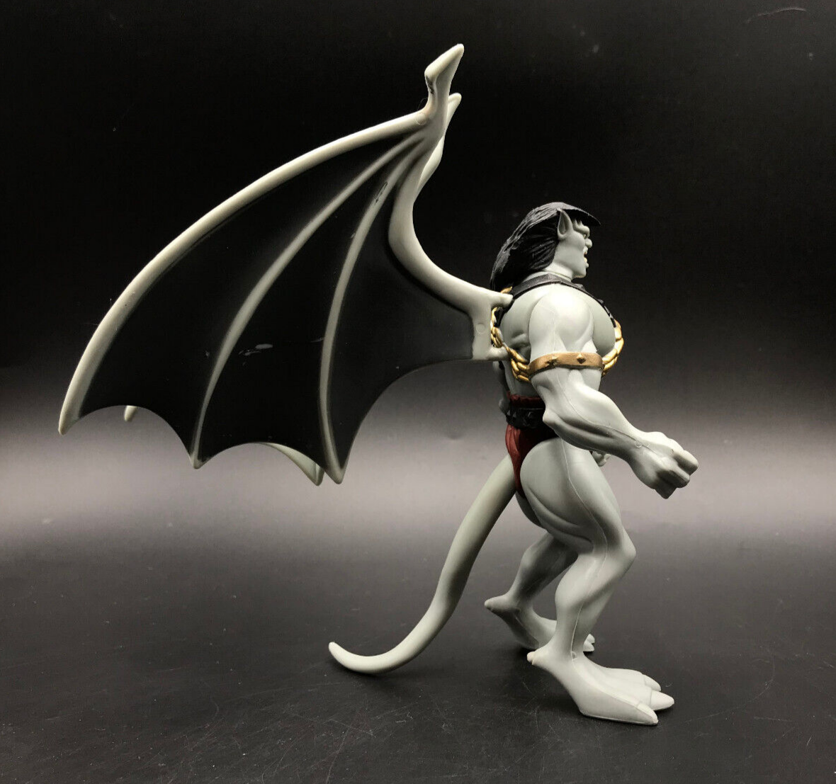 Gargoyles CLAW CLIMBER GOLIATH 1995 Kenner COMPLETE Loose 6" Weapon ...