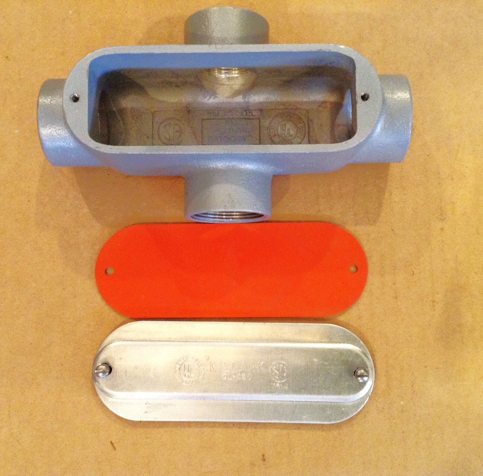 Killark 1-1/2" Aluminum Cross Conduit Fitting O Series OX-5 Cover ...