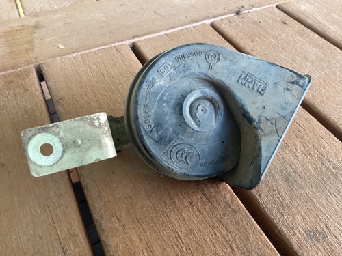 VE Holden Commodore Sedan Horn No-3 | eBay