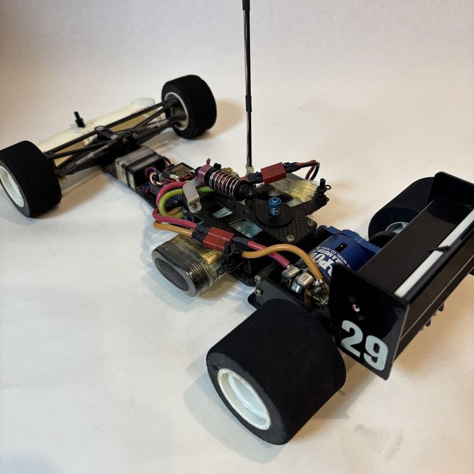 TAMIYA F103 Vintage RC Car Set / Operation confirmed, with extra parts ...