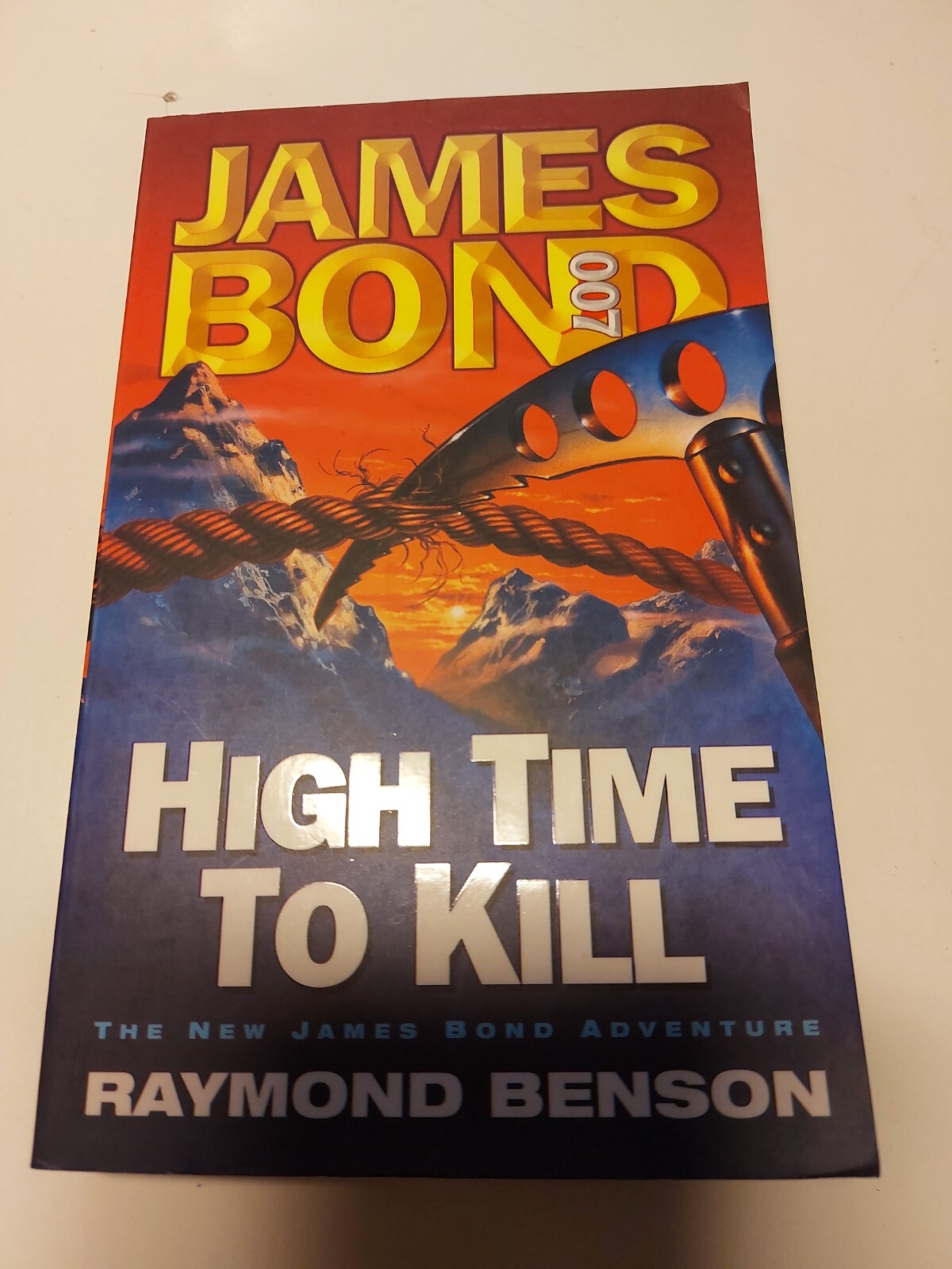 High Time to Kill - Raymond Benson (PB, 1999) SIGNED - James Bond | eBay