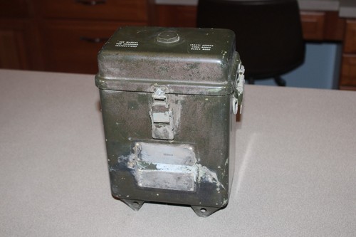 BB-643 PPS-5 Battery Assembly & Box by Airborne Instruments Laboratory ...