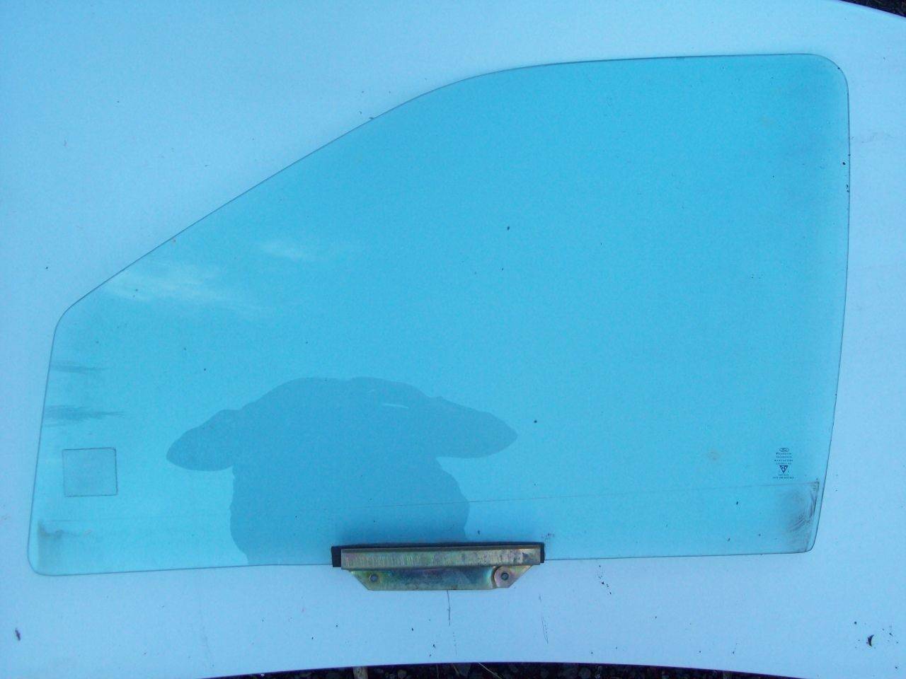 ford left hand front window glass ea eb ed falcon wagon xr6 na nc ...
