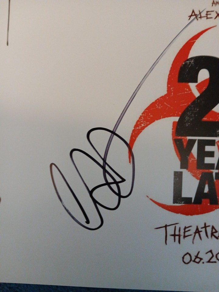 28 Years Later Cast Signed 12x18 Photo. (Danny Boyle & Aaron Taylor ...