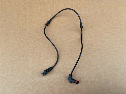 Mercedes Benz C63 AMG W204 Front Brake Pad Wear Wiring Loom RHS ...