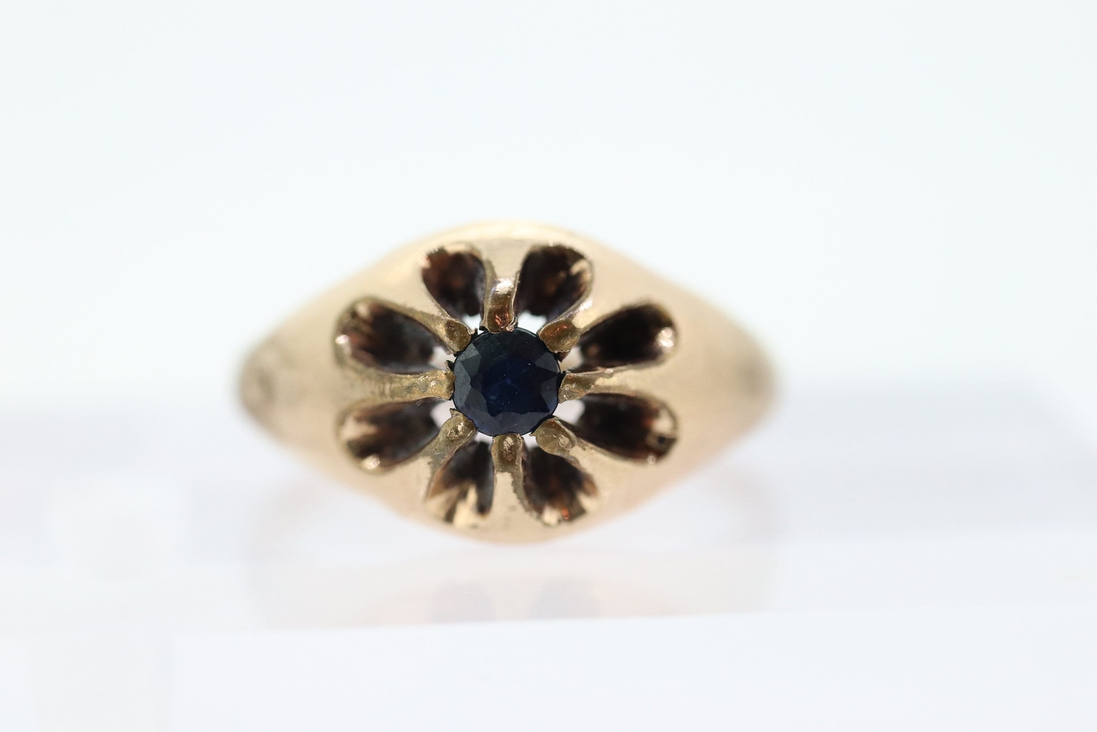 10k Blue Sapphire solitaire belcher setting ring. 10k Victorian Belcher ...