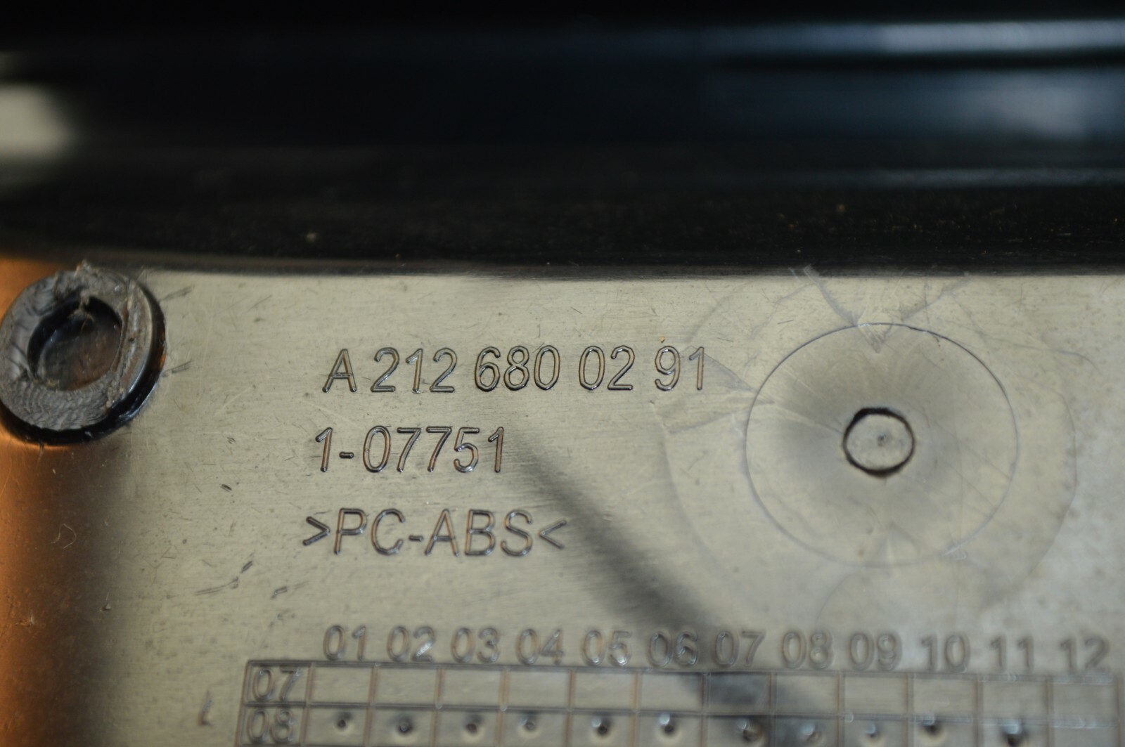 2010 Mercedes-Benz W212 E350 Black Leather Glove Box Assembly ...