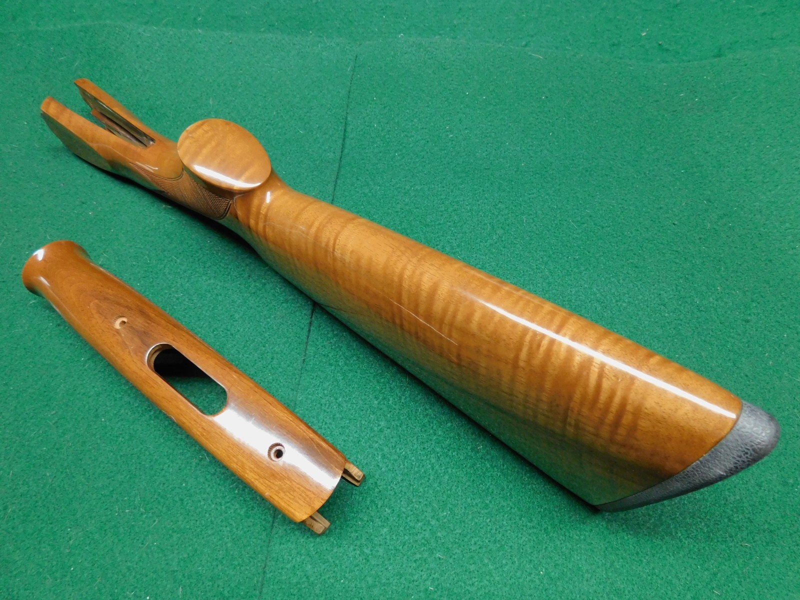 Beretta 686 Stock & Forend Schnabel Checkered Walnut Set 20 GA, Gloss ...