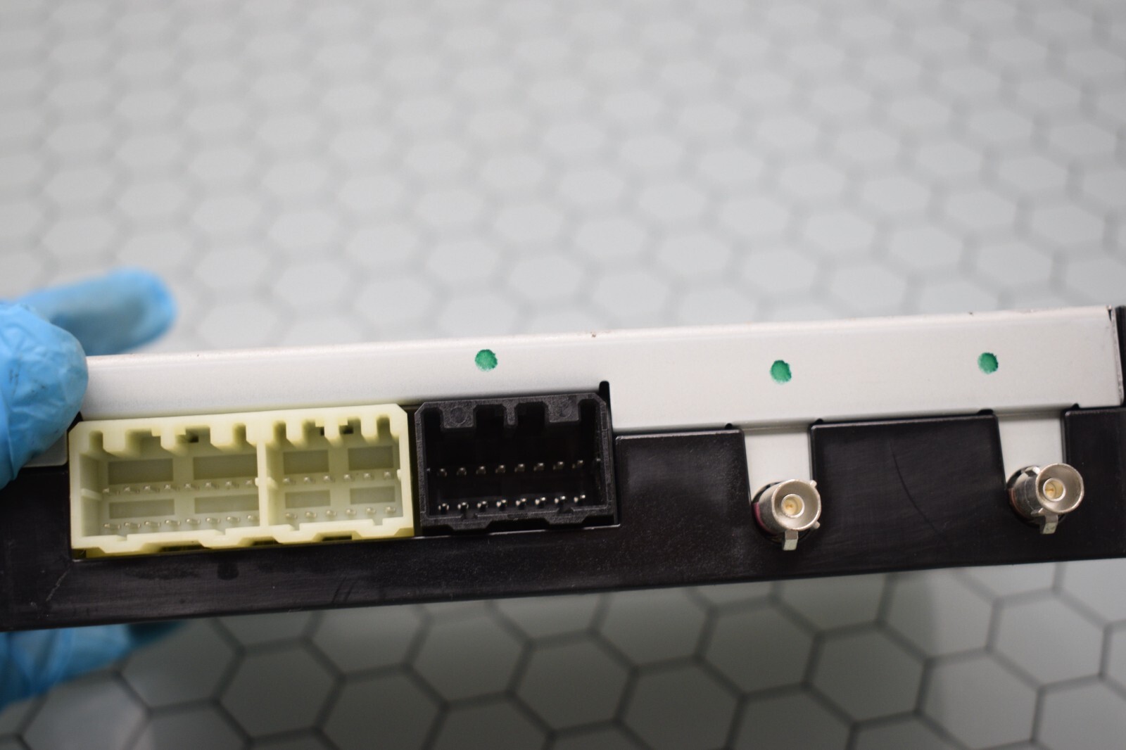 2017-2018 Chevy Traverse Communication ONSTAR Module 84298328 OEM for ...