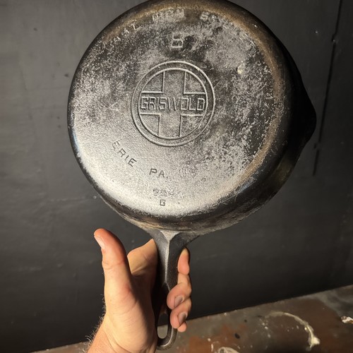 Vintage - Griswold Cast Iron Skillet 704C - Erie, Pa - #8 Lg Cross ...