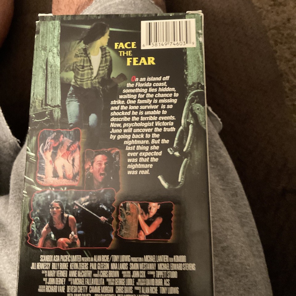 Komodo VHS Horror 1999 PG-13 CGI effects creauture fim 90s Era slasher ...