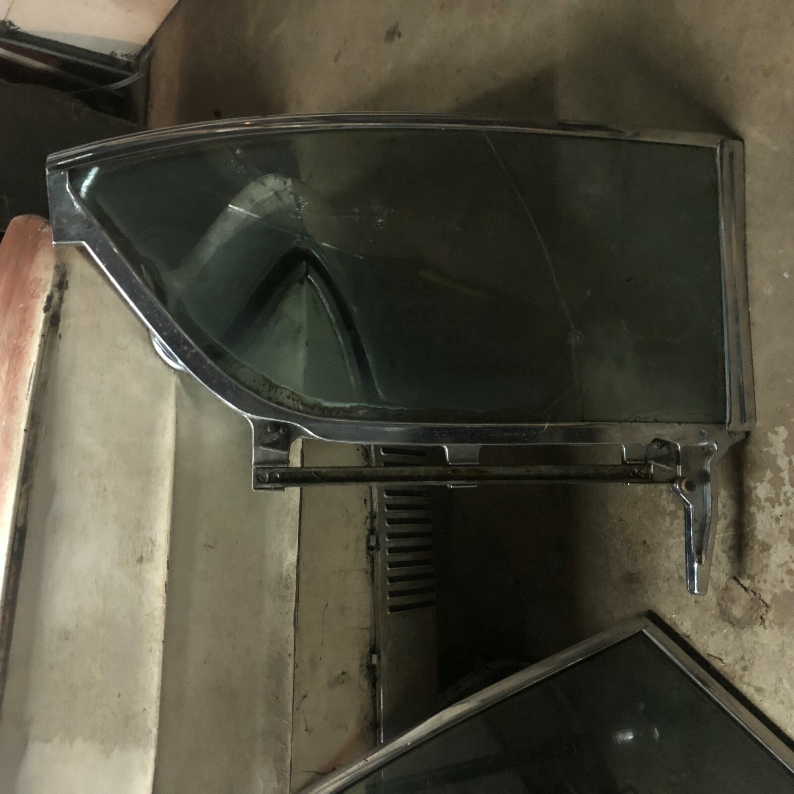 PAIR 1957 CADILLAC - BUICK SUPER/ ROADMASTER 4 DR HT REAR WINDOW FRAMES ...