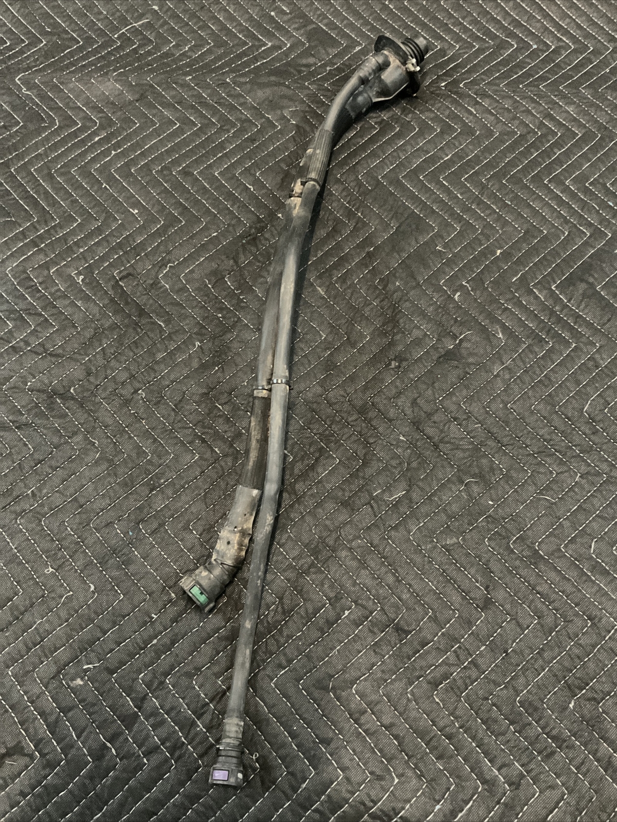 2017-2019 FORD F250 F350 F450 DEF FILLER NECK TUBE SHORT WHEEL OEM HC34 ...